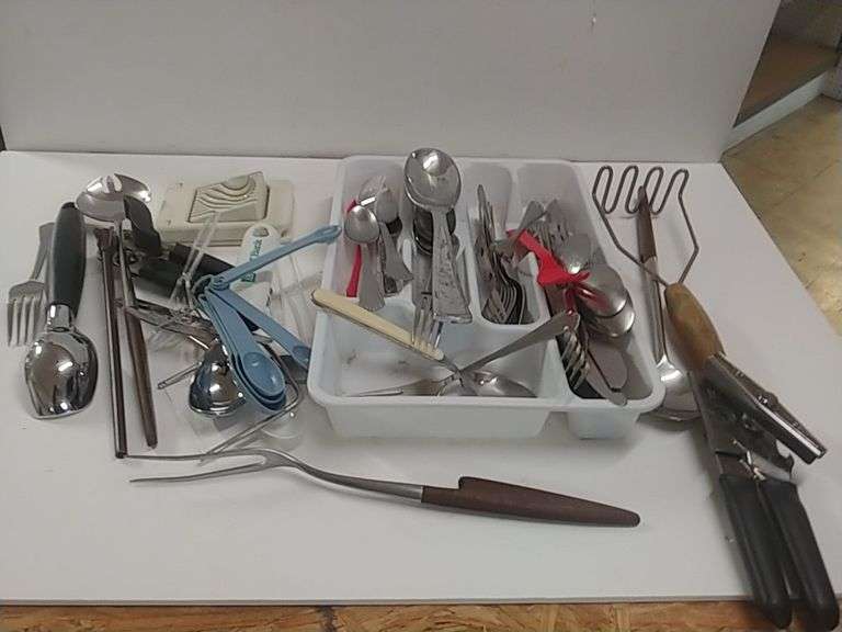 Kitchen Flatware, Utensils & More - Trice Auctions