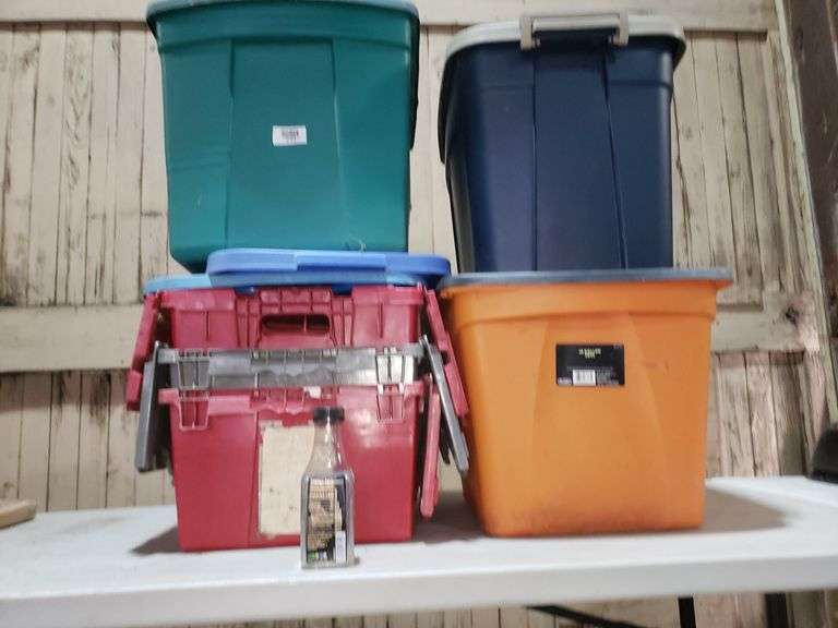 6 Totes With Lids - Trice Auctions