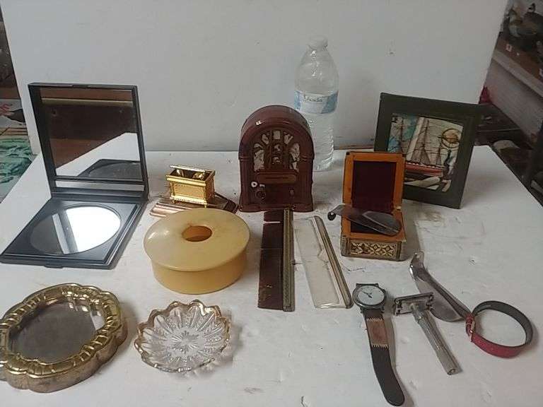 Mirrors, Watch, Combs & More - Trice Auctions