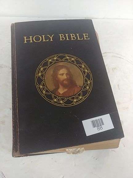 Vintage Holy Bible Copyright 1953 - Trice Auctions