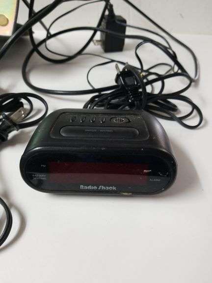 RCA Receiver Antenna, Cables & Small Radio Shack Alarm Clock - Trice ...