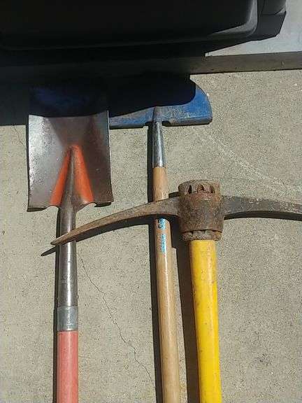 Digging Tools(3) - Trice Auctions