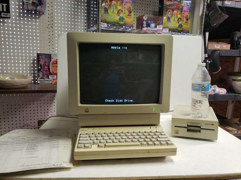 Vintage Apple IIc Computer, Color Monitor, & 5.25" Disk Drive - Powers ...