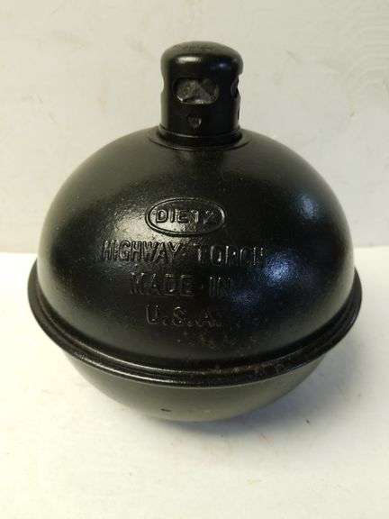 Highway Torch / Dietz Highway Torch / Made In USA! - Trice Auctions