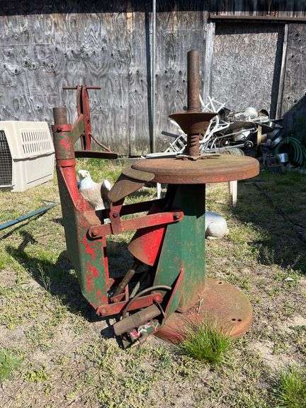 Antique Tire Changer WORKS - Trice Auctions