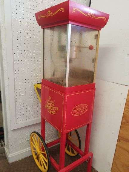 Old Fashioned Popcorn Popper - Trice Auctions