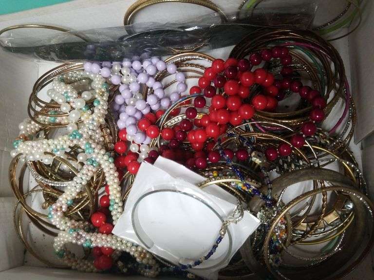 Jewelry Lot - Necklaces, Bracelets & More - Trice Auctions
