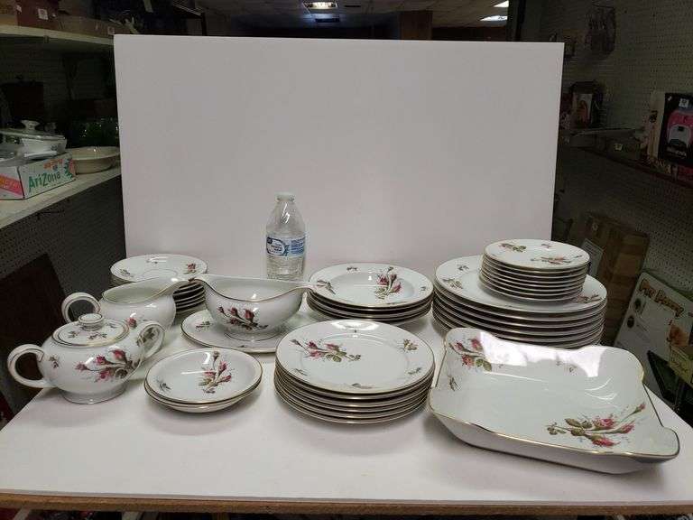 (40) Pieces Rosenthal China - Moss Rose Pattern - Selb, Germany - Trice ...