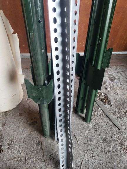 Metal Fence Stakes - Different Types And Sizes - Trice Auctions