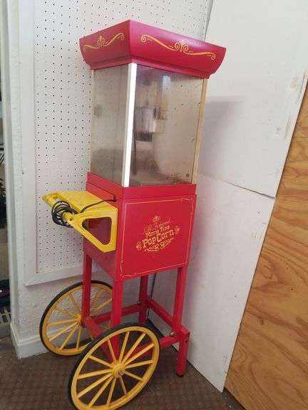 Old Fashioned Popcorn Popper - Trice Auctions