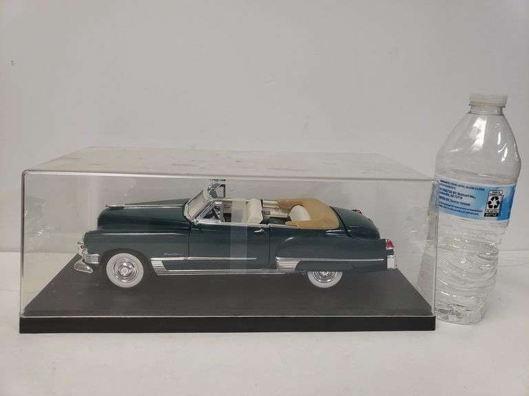 1:18 Scale Road Legends Model Car - 1949 Cadillac Coupeville De Ville ...