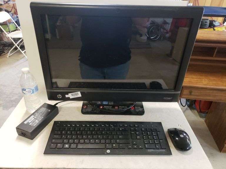 HP TouchSmart Computer Monitor (Approximately 23" Across) & Wireless ...