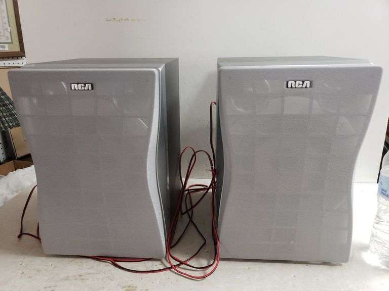 2 RCA Speakers, Model RS2041 - Trice Auctions
