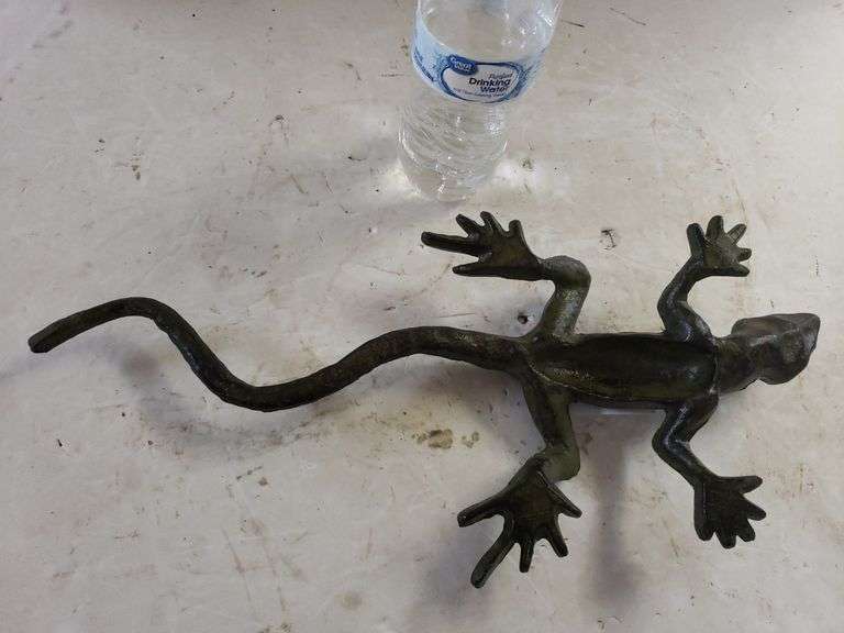 Unique Metal Lizard Statue - Trice Auctions