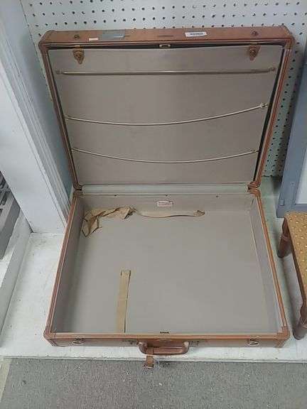 Samsonite Vintage Suitcase - Trice Auctions