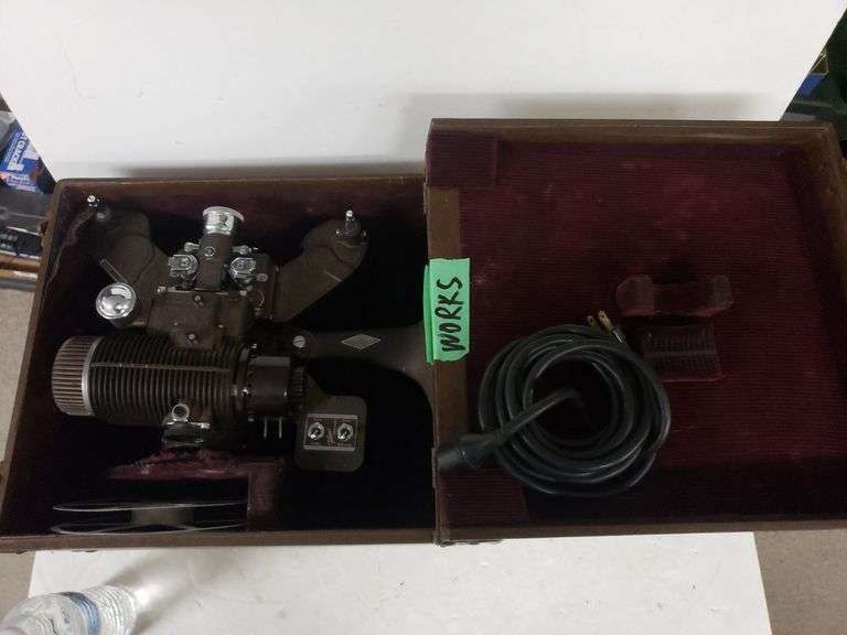 Bell & Howell Filmo "Master" Projector With Case - Works!q - Trice Auctions