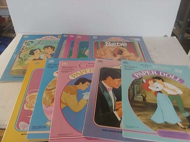 Assorted Paper Doll Cut Out Books - Trice Auctions