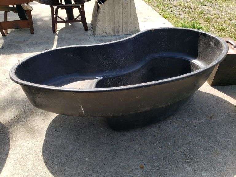 Large Animal Water Trough - Trice Auctions