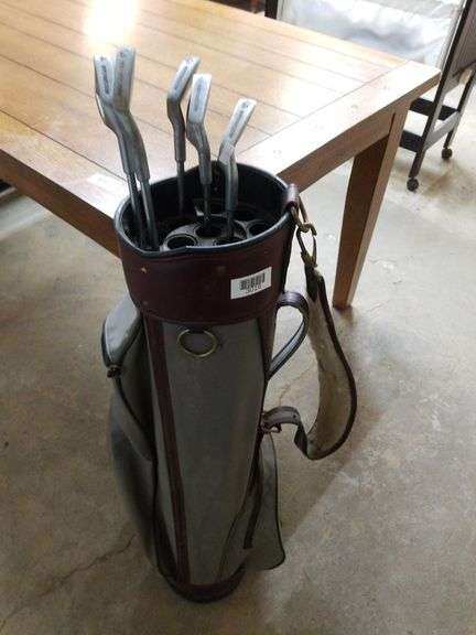Voit Golf Bag With Clubs - Trice Auctions