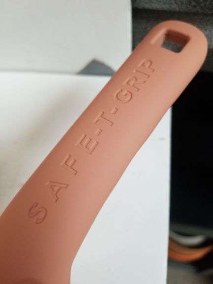 Safe T Grip Ceramic Nonstick Pans - Trice Auctions