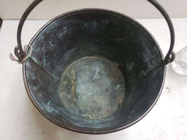 Vintage Metal Bucket - Cracked On Bottom - Trice Auctions
