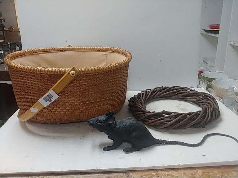 Basket, Wreath & Rat Figure - Trice Auctions