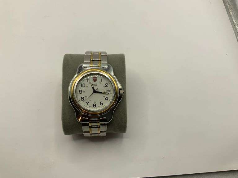 AUTHENTIC SWISS ARMY WATCH. SWISS MADE,TWO TONE BAND-STAINLESS STEEL ...
