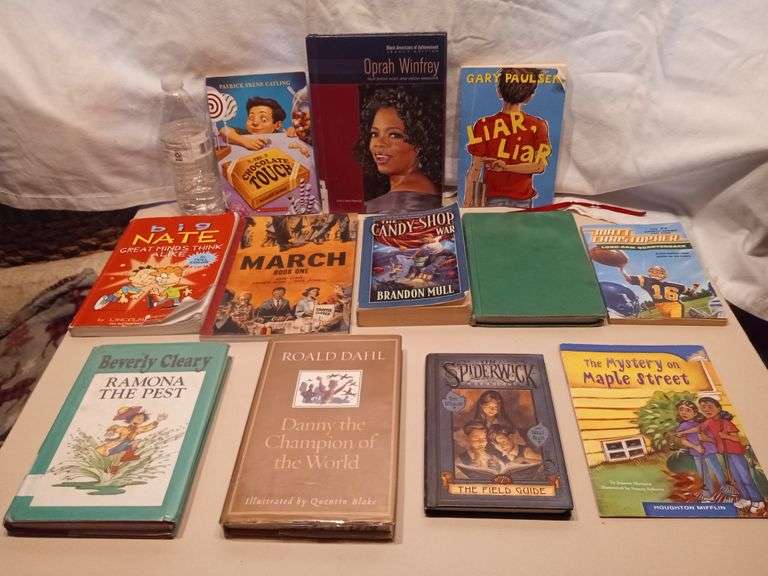 12 Miscellaneous Children's Books - Trice Auctions