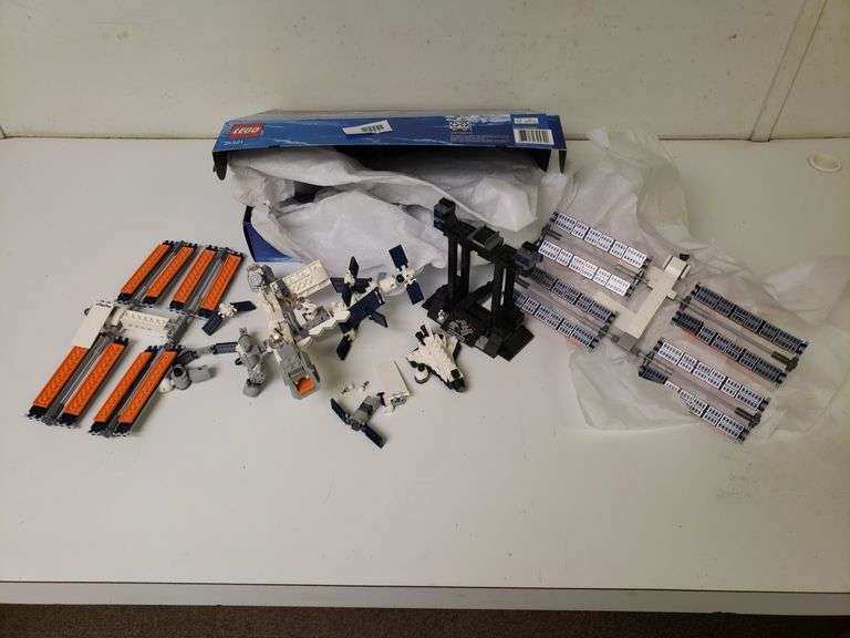 Open Lego Set Ideas International Space Station 21321, Maybe Missing ...