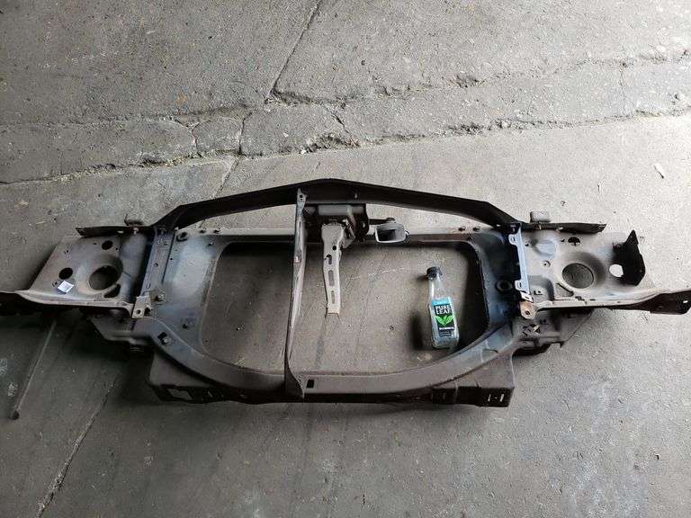 1971-72 Chevelle Core Support - Trice Auctions
