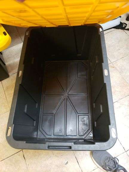 Large Commander XXL Storage Tote W/lid - Trice Auctions