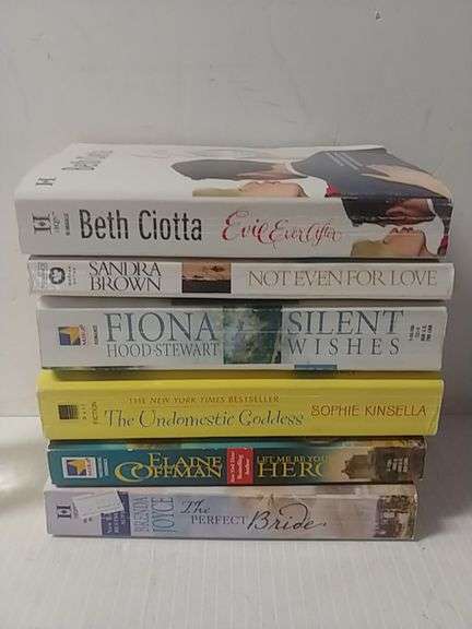 21 Softback Books - Trice Auctions