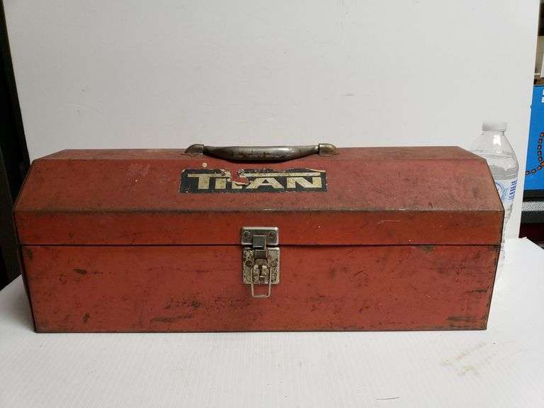 Metal Titan Toolbox W/contents - Trice Auctions
