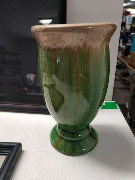 Picture Frames & Vase - Trice Auctions