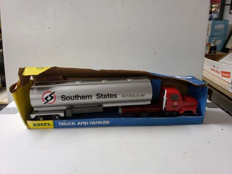 Ertl Truck & Tanker - Trice Auctions