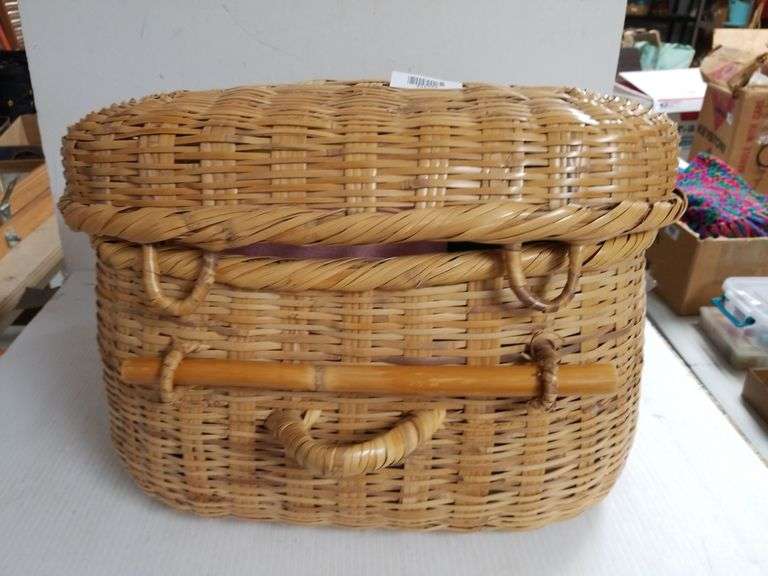 Basket With Assorted Felt Pieces - Trice Auctions