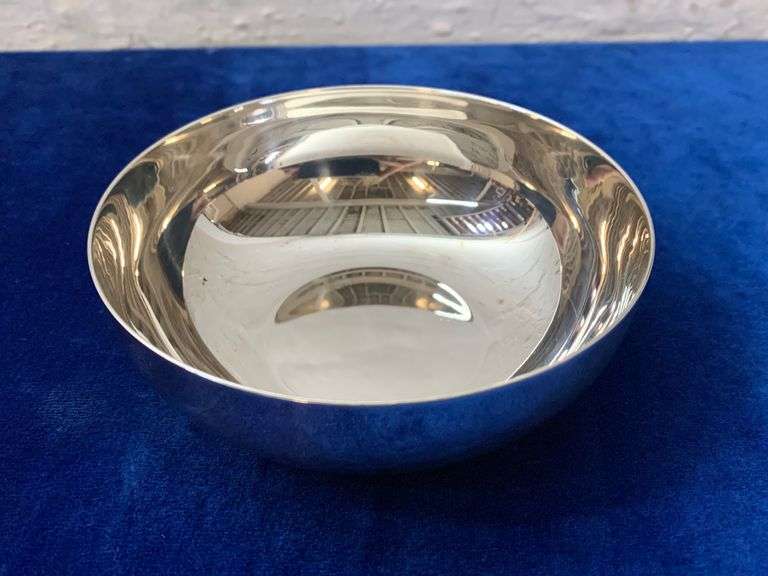 Christofle Silverplate Round Bowl - Tullochs Auctions
