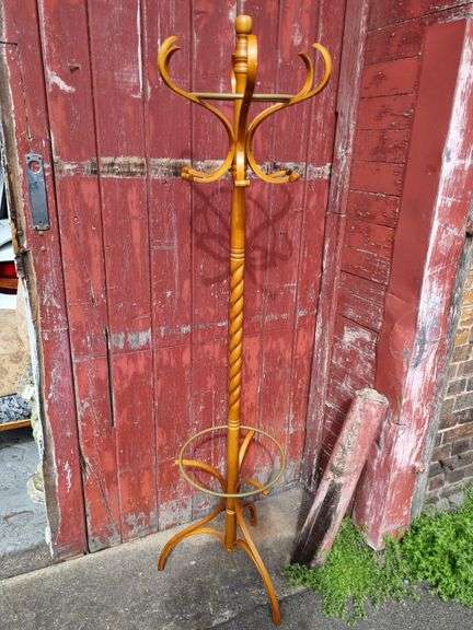 Barley Twist Coat Rack - Tullochs Auctions