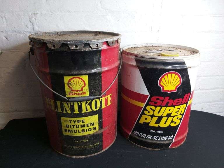 Two Vintage Shell Oil Cans - Tullochs Auctions