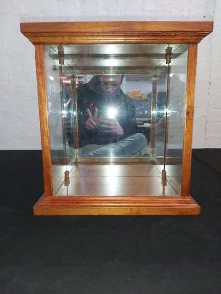 Mirrored Display Case - Tullochs Auctions