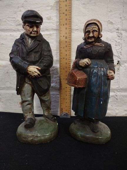 2 x Vintage Chalkware Figures - Tullochs Auctions
