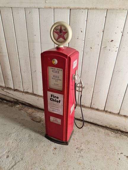 Petrol Bowser Cabinet with Clock - Tullochs Auctions
