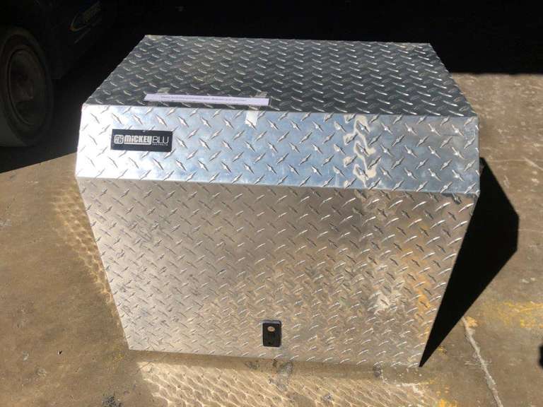 Mickeyblu Caravan Generator Box - TVAA Pty Ltd T/A Tomkins Valuers ...