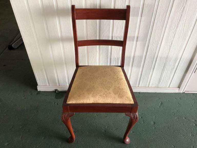 Extendable 8 Seater Dining Table - TVAA Pty Ltd T/A Tomkins Valuers ...