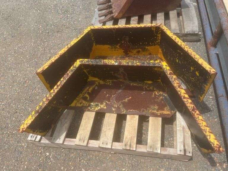 Steel Wheel Guards - TVAA Pty Ltd T/A Tomkins Valuers & Auctioneers