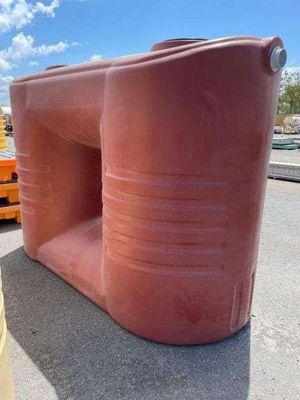 Red Slimline 5000L Water Tank (ref RL22573) - TVAA Pty Ltd T/A Tomkins ...
