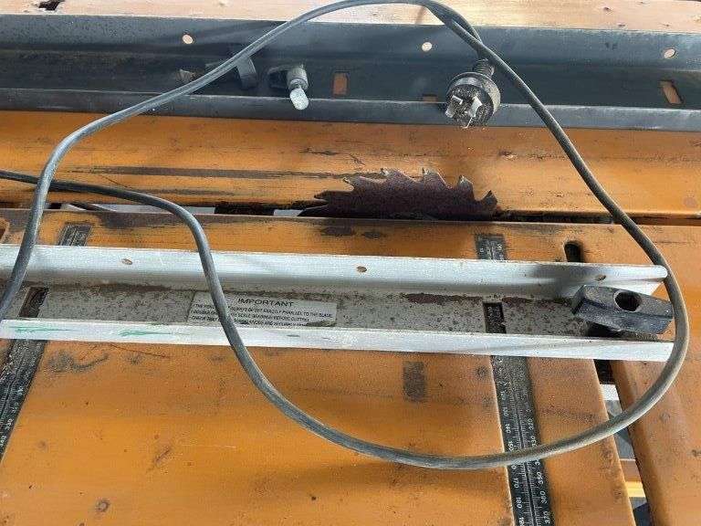 Triton MK3 Workcentre Saw Bench and Dovetail Fixture Tool - TVAA Pty ...