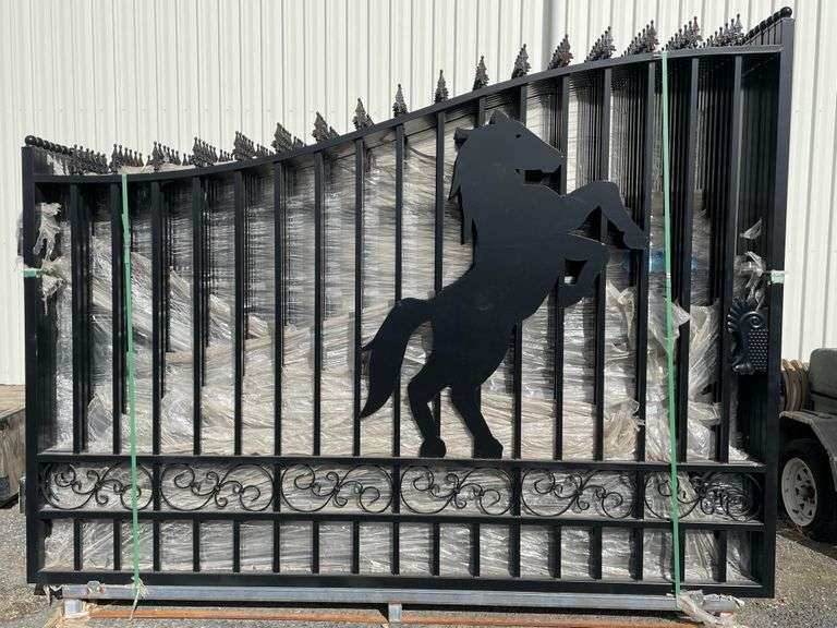 Pair of Double Gates 6m x 2.3m - TVAA Pty Ltd T/A Tomkins Valuers ...