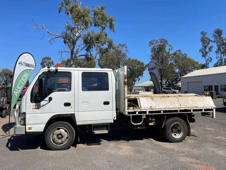 2006 Isuzu NPR400 Crew Cab Tipping Truck - TVAA Pty Ltd T/A Tomkins ...