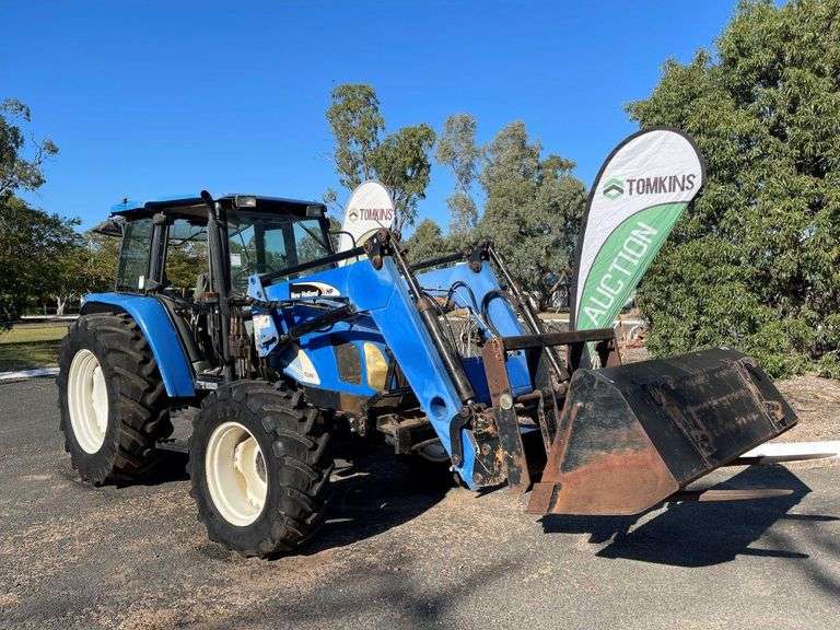 New Holland TL80A Tractor Inc Challenge Front End Loader - TVAA Pty Ltd ...